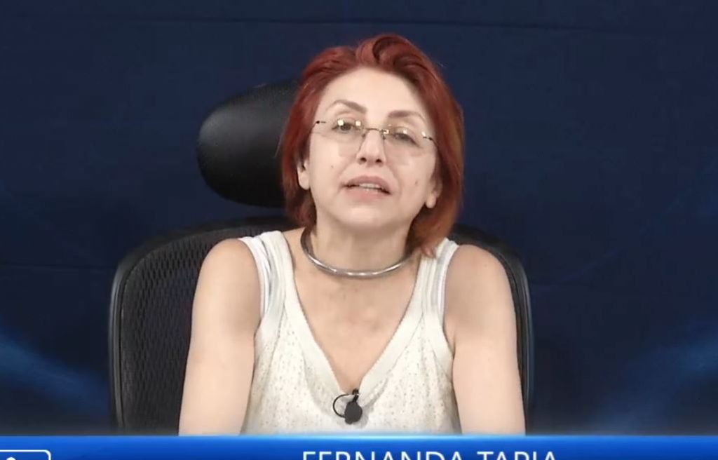 En tu feis con Fernanda Tapia viernes 23 de agosto de 2019 – Acustik Radio